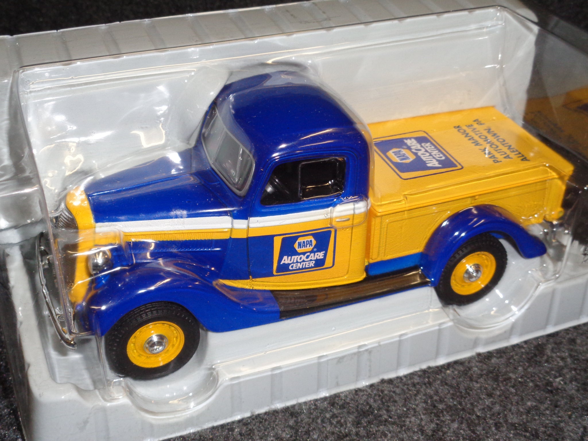 Napa Auto Parts 1937 Ford Pickup Truck – Texaco Toys Plus