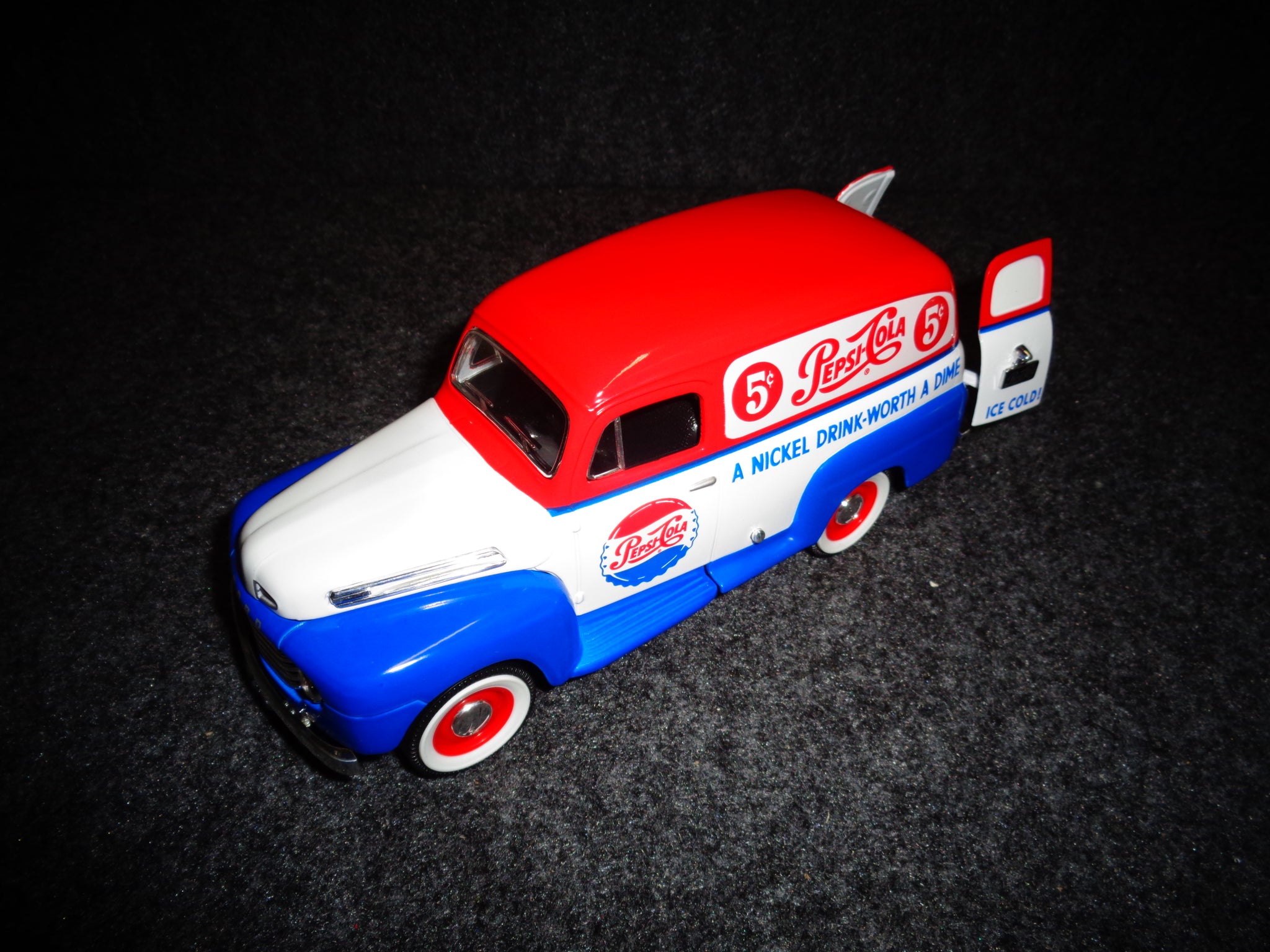 Pepsi-Cola 1948 Ford F1 Panel Delivery – Texaco Toys Plus