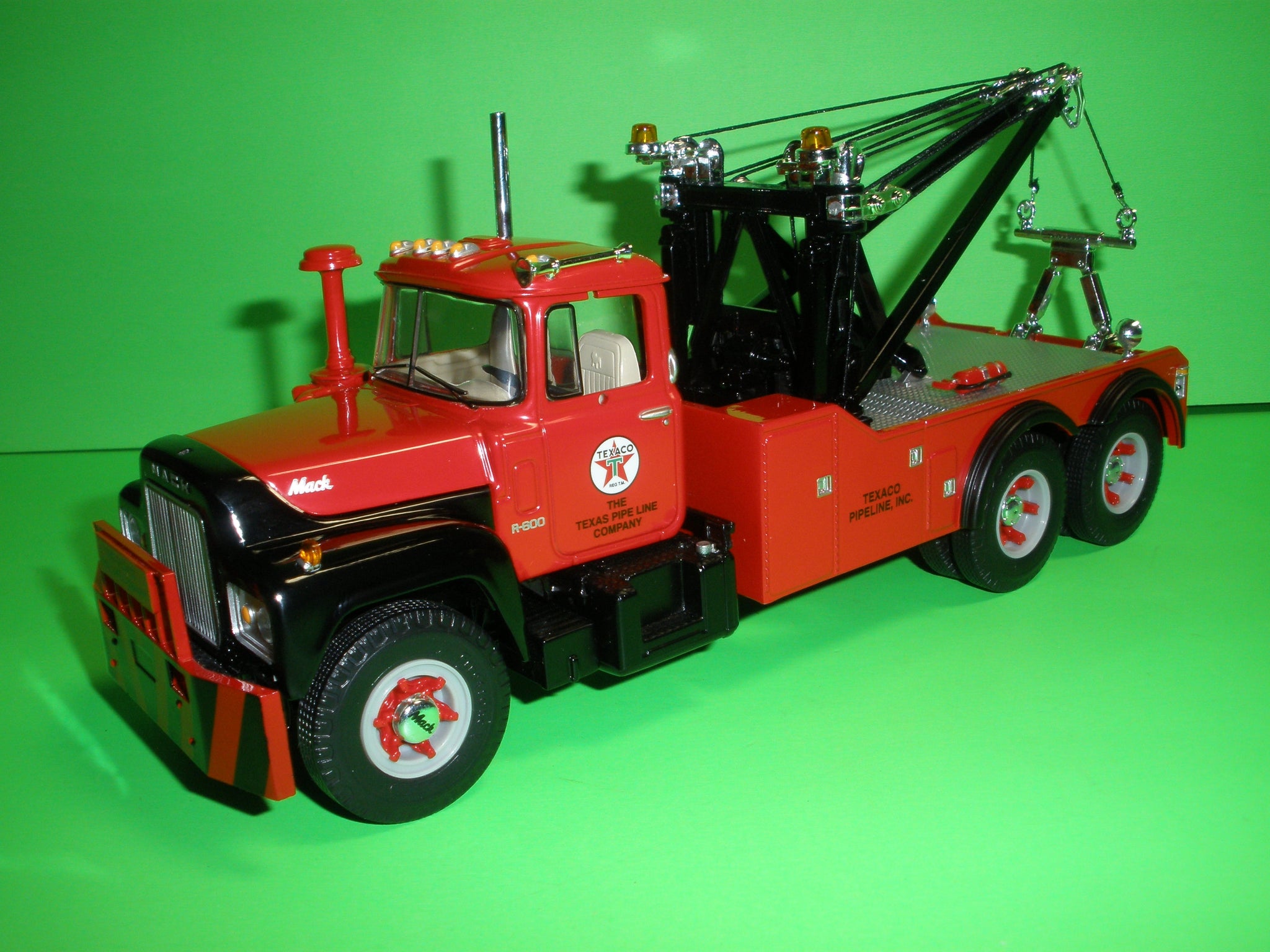 #7 - Texaco Mack R Model Heavy Duty Tow Truck Pipeline Series – Texaco ...